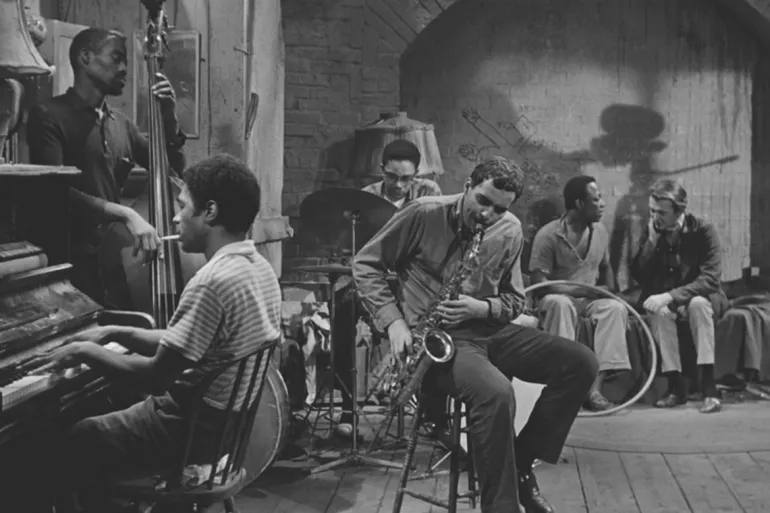 THE CONNECTION / Histoires de cinéma – Le Parvis Scène Nationale Tarbes ...